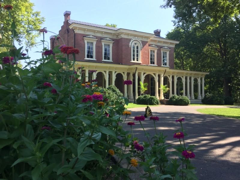 OAKLANDS MANSION - Rutherford County Tennessee